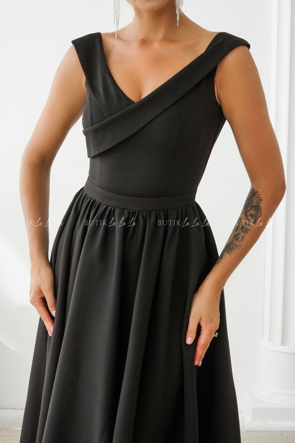 Sukienka czarna Lesandra PREMIUM - butiklalala.pl